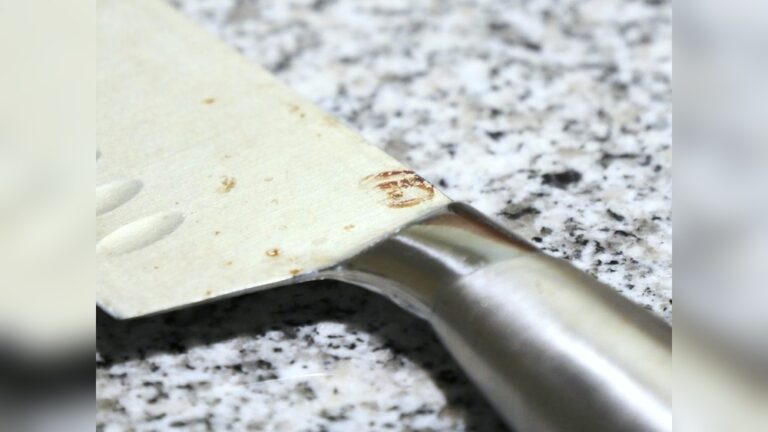 How to Remove Rust Spots from Knives: Easy and Effective Tips - Kitchen ...